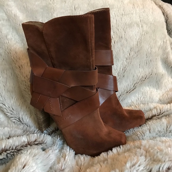 Jessica Simpson | Shoes | Jessica Simpson Jonas Ankle Boot 8 2 B | Poshmark